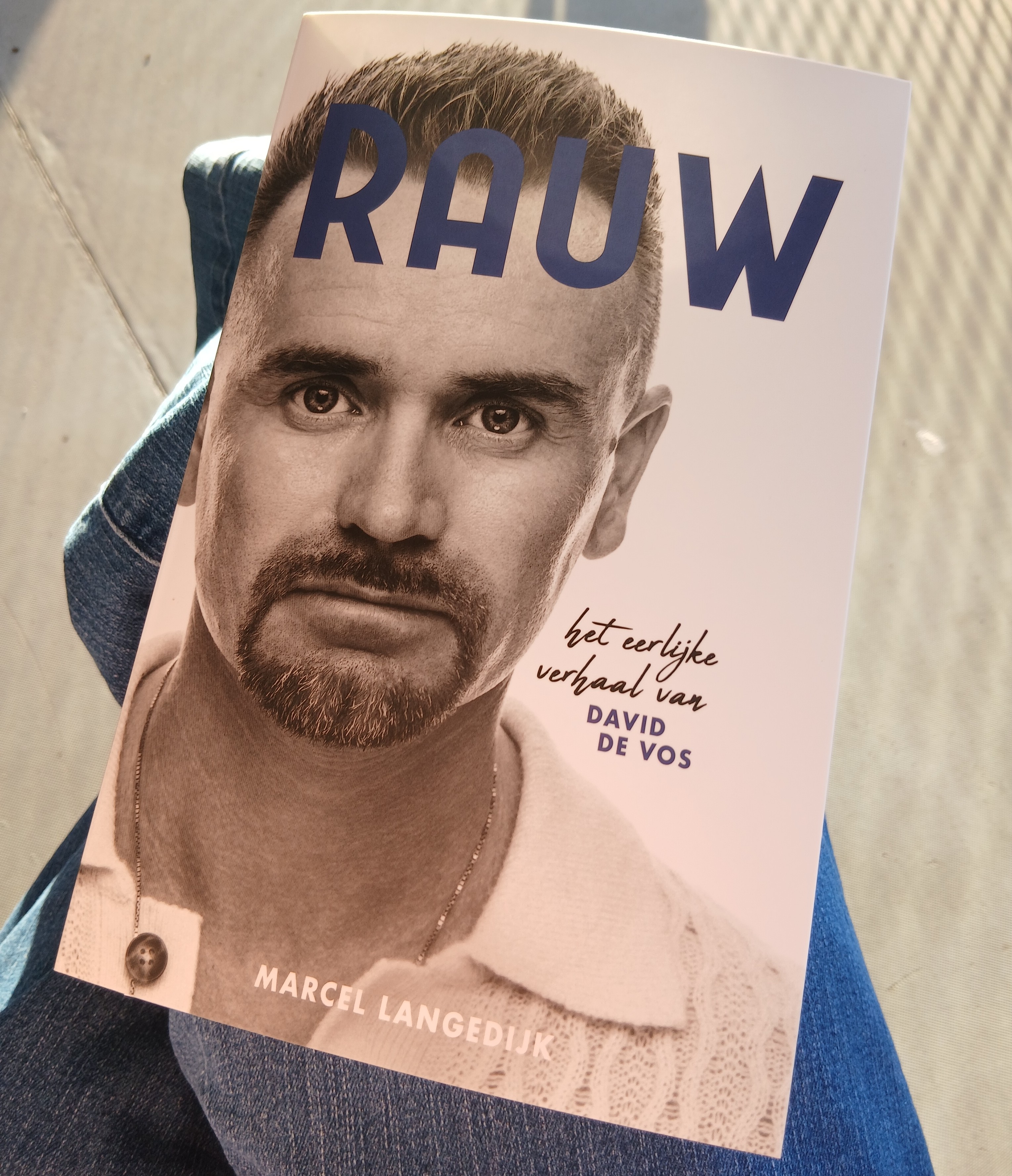 Recensie: RAUW het eerlijke verhaal van David de Vos – Groeitijd